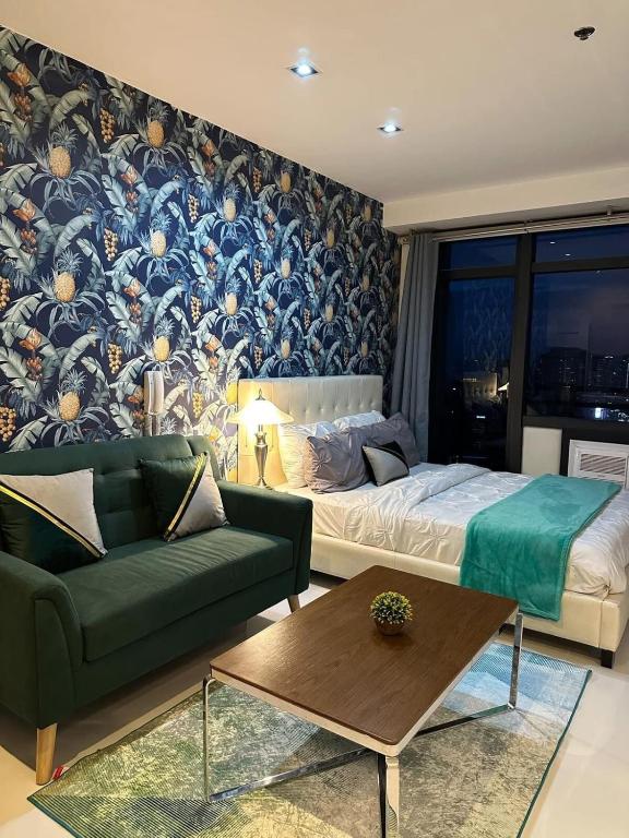 Modern Studio with Balcony in The Gramercy Residences, Manila (updated ...