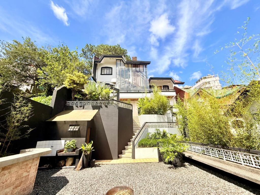 Glass Cabin Baguio Transient - Baguio City Transient, Baguio (updated ...