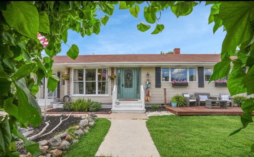 OutOfTheWay get away Saxis - Steps from beach, Saxis (updated prices 2026)