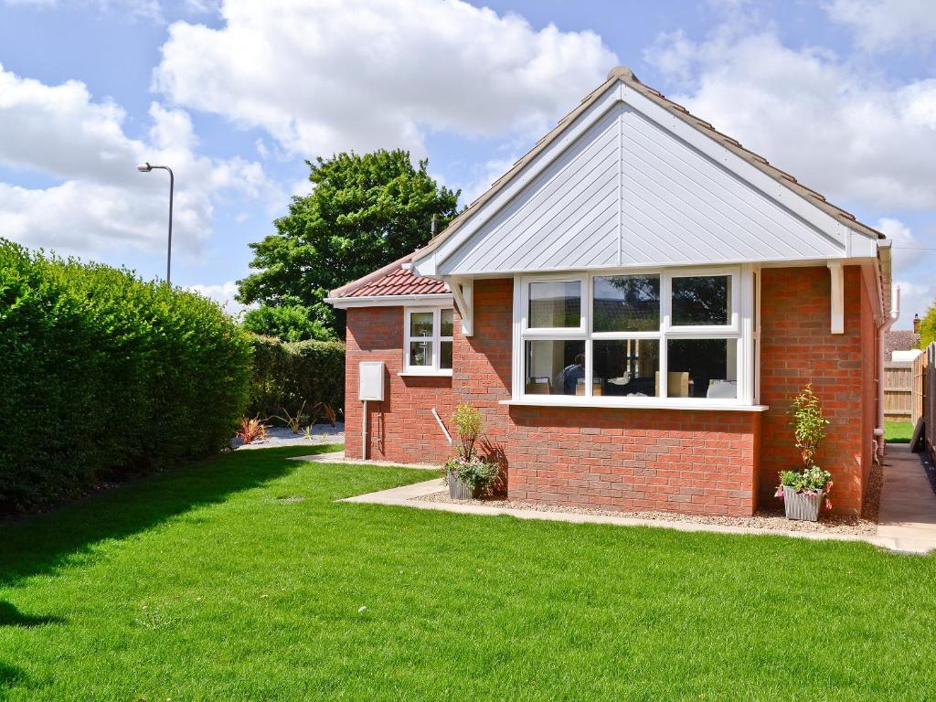 Crab Cottage, Sutton on Sea (updated prices 2026)