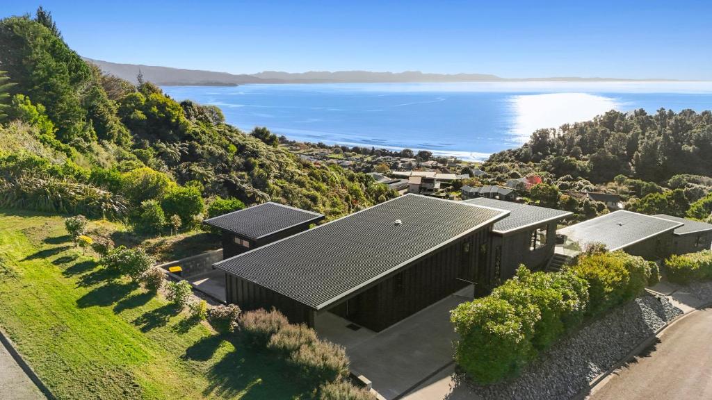 Vista al Mar, Pohara (updated prices 2025)