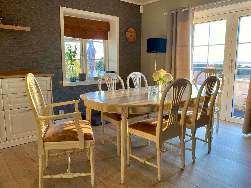 Enjoy Views In Helgeroa, Near The Beach, Aamli (updated prices 2026)