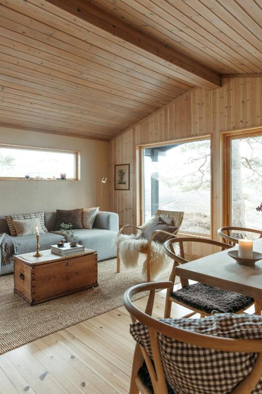 Premium Cabin By Reinsvatn With Scenic Views, Treungen (updated prices ...