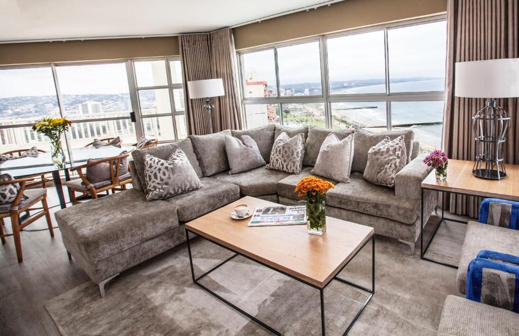 The Palace All-Suite 3 Bedroom Penthouse 2201 by First Private Stays ...