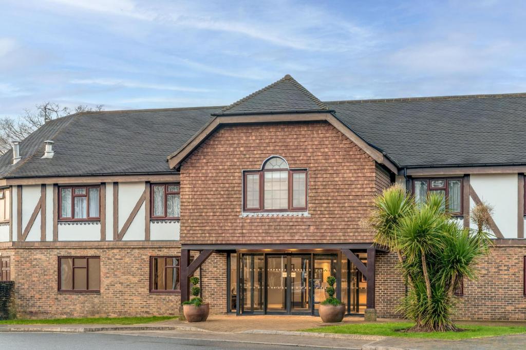 Elite Venue Selection Felbridge - Gatwick, East Grinstead (updated ...