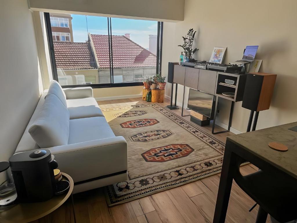 Sound House By Everkind, Almada (updated prices 2026)