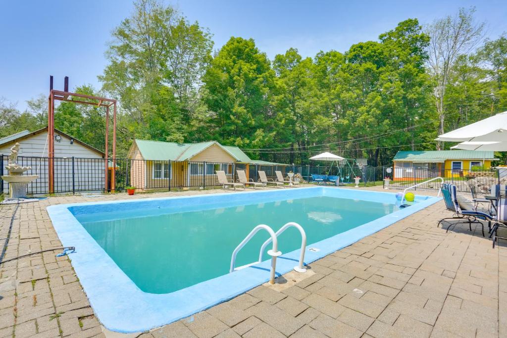 5 Mi to Swinging Bridge Reservoir Cabin with Pool!, Mongaup Valley ...