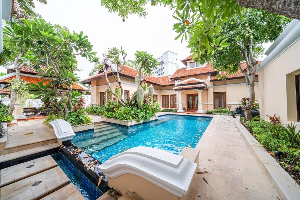 View Thale Marina Thai Style Pool Villa 2BR, Na Jomtien (bijgewerkte ...