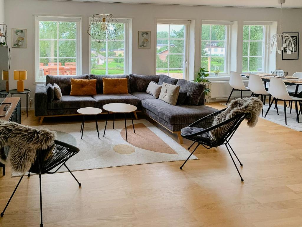 Modern House In Charming Motala, Motala (updated prices 2025)