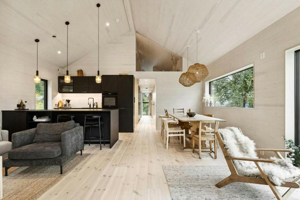 New Cabin By Tyrifjorden For Relaxing Holidays, Gjesval (updated prices ...