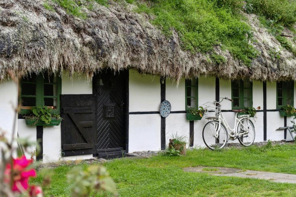 Unique Summer House With Seaweed Roof On Læsø, Læsø (updated prices 2026)