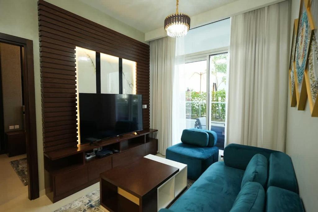 Vera Tower - 2 Bedroom with Burj Khalifa view, Дубай (актуальные цены ...