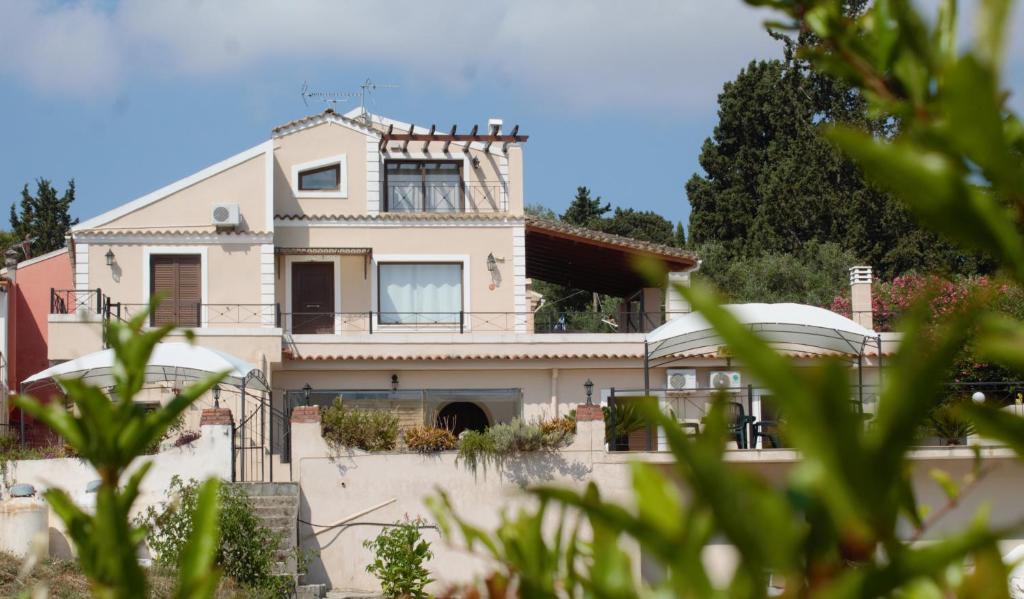 Noradia and Ginfred villas Corfu, Achílleion (prezzi aggiornati per il ...