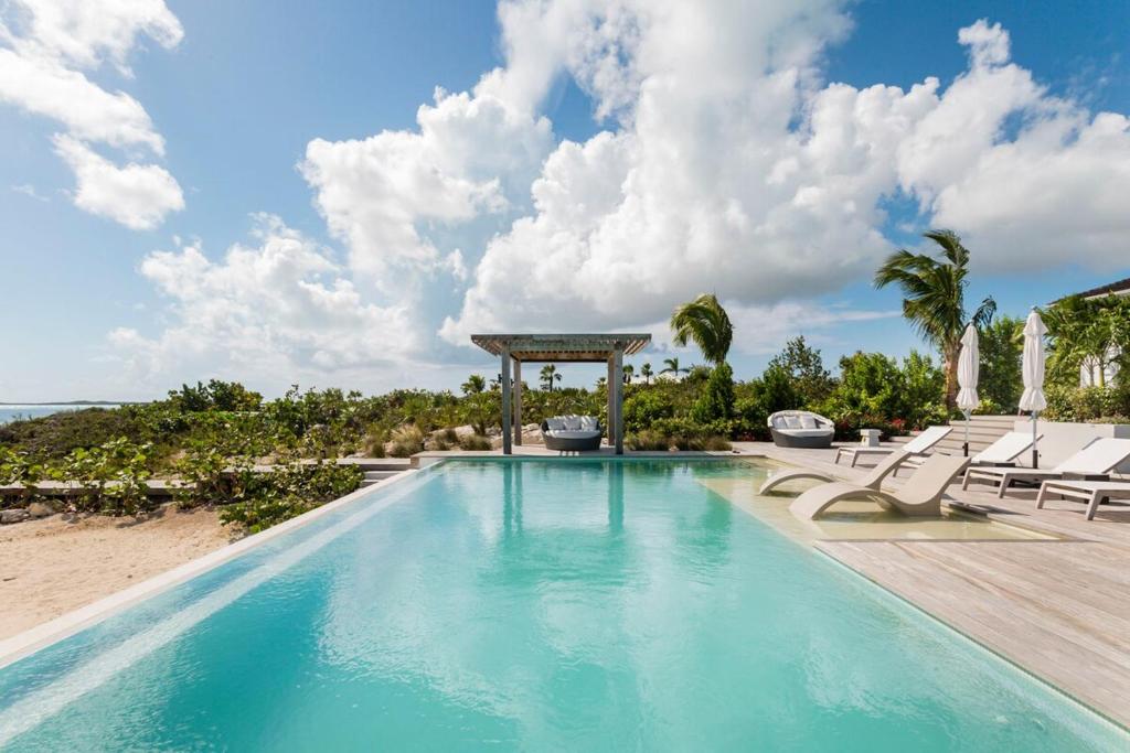 Chalk Sound Luxe Haven, Providenciales (updated prices 2025)