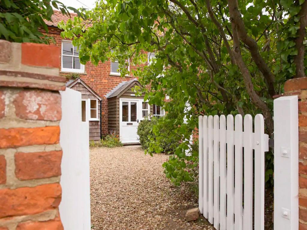 Clematis Cottage, Brancaster (updated prices 2026)