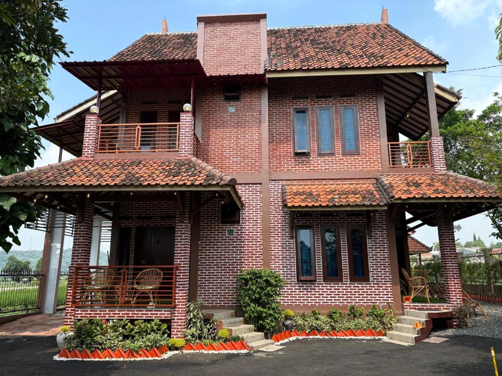 Villa surga hijau, Sangkanurip (updated prices 2025)