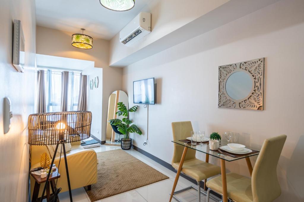 Great Value in Uptown Parksuites BGC 1BR,Washer,Netflix, Manila ...
