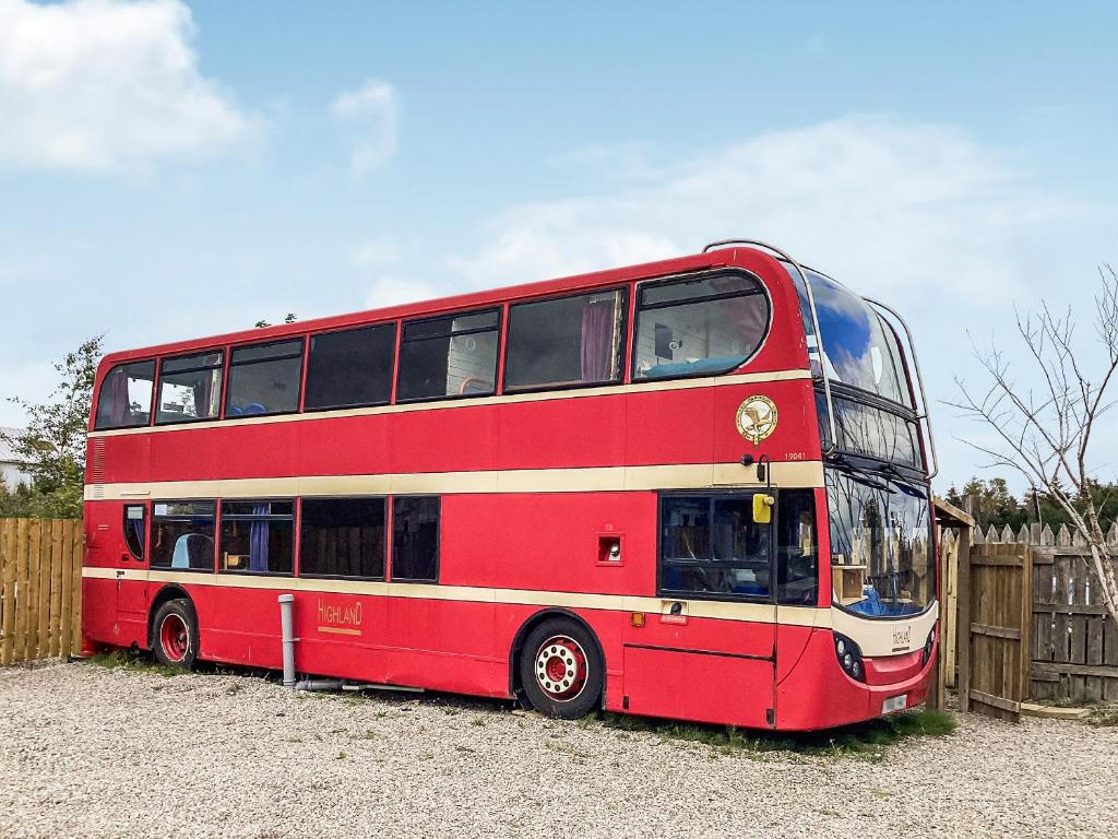Archie The Double Decker Bus - Uk48023, Tain (precios actualizados 2025)