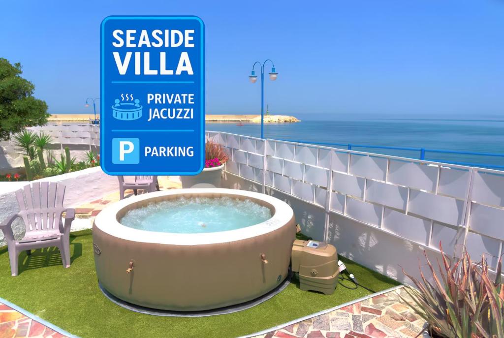 Elegant Seafront Villa - Whirlpool, Parking & AC, Villanova di Ostuni ...