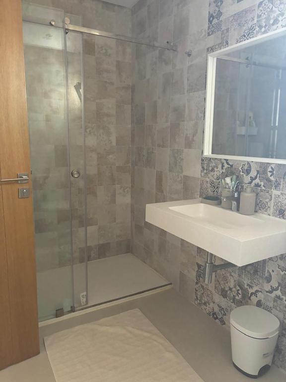 Colina Smir, Marina Smir (preços atualizados para 2025)