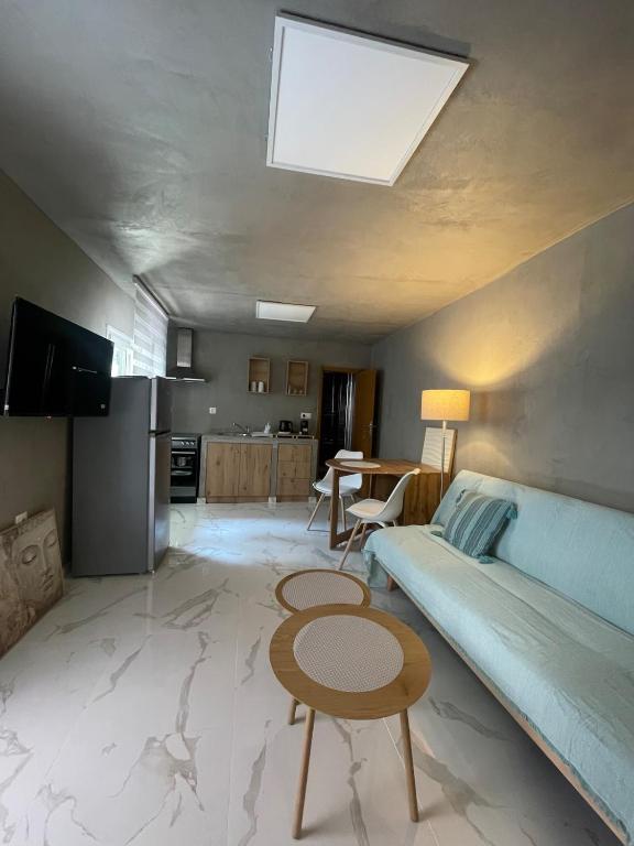 The Secret Studio - OAKA Stadium & nearby hospitals, Atenas (preços ...