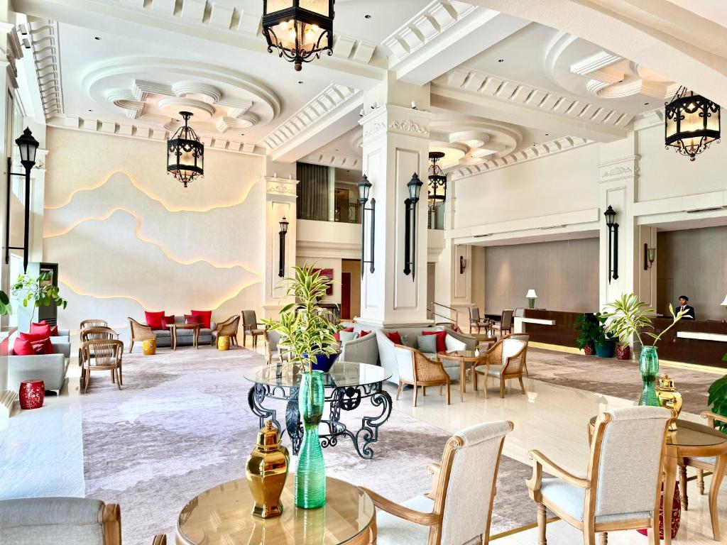 Vermillion Hotel, Iloilo City (updated prices 2025)