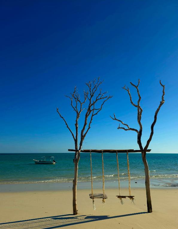 Savannah Beach, Ambatomilo (updated prices 2026)