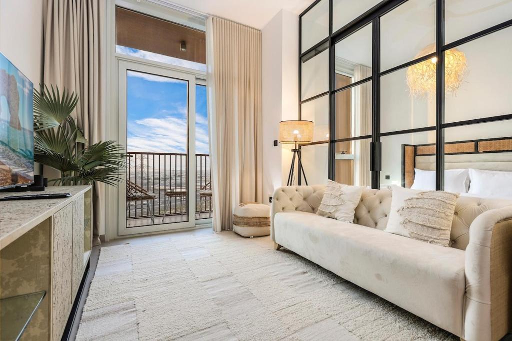 FIRST CLASS 1BR Modern Majesty in Dubai Hills, Dubai (updated prices 2025)