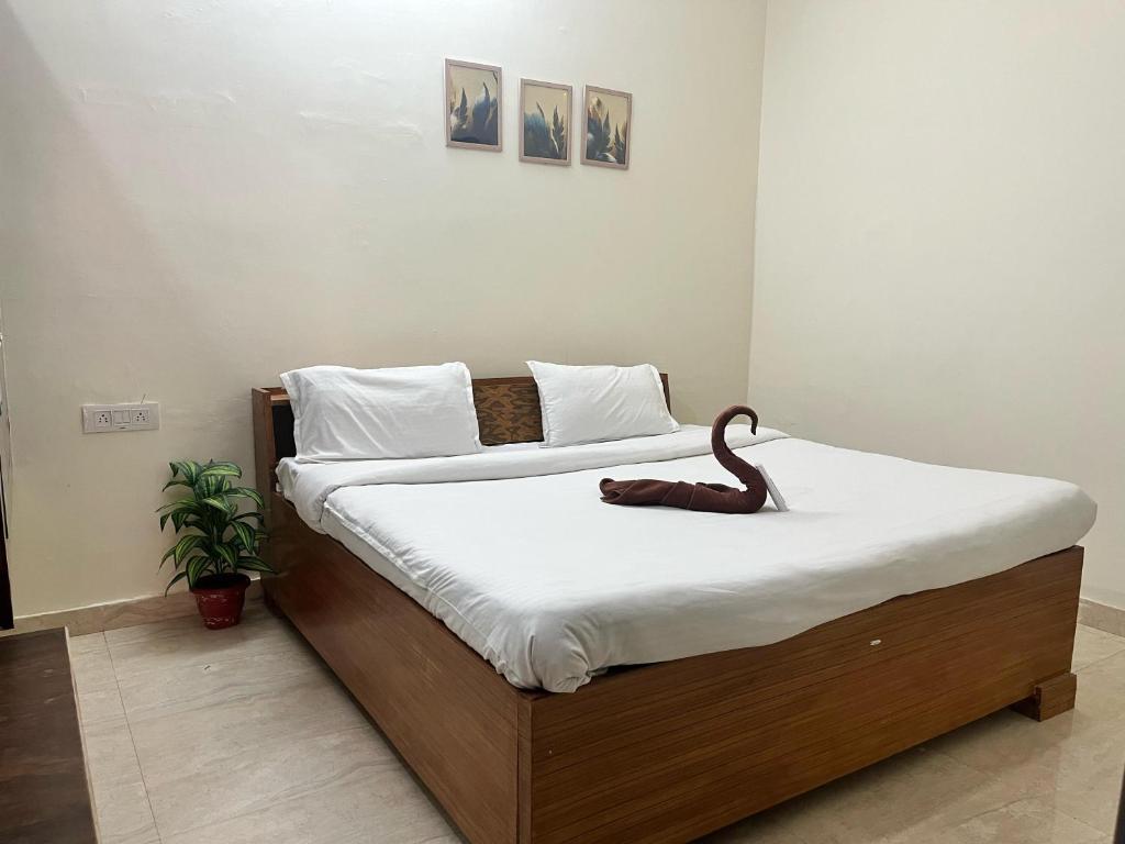 Avadh Residency 2 mins to Ram Mandir, Ayodhya (updated prices 2026)