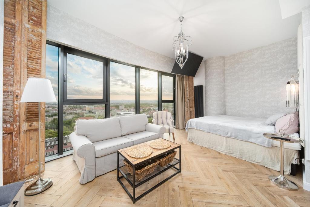 Hanza Tower Apartment no 1704 - 17th floor, swimming pool, jacuzzi, viewing terrace, Stettin ...