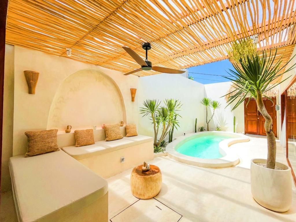Mango Valley 2 Villa & Gym - Kuta Central Lombok, Kuta Lombok (updated ...