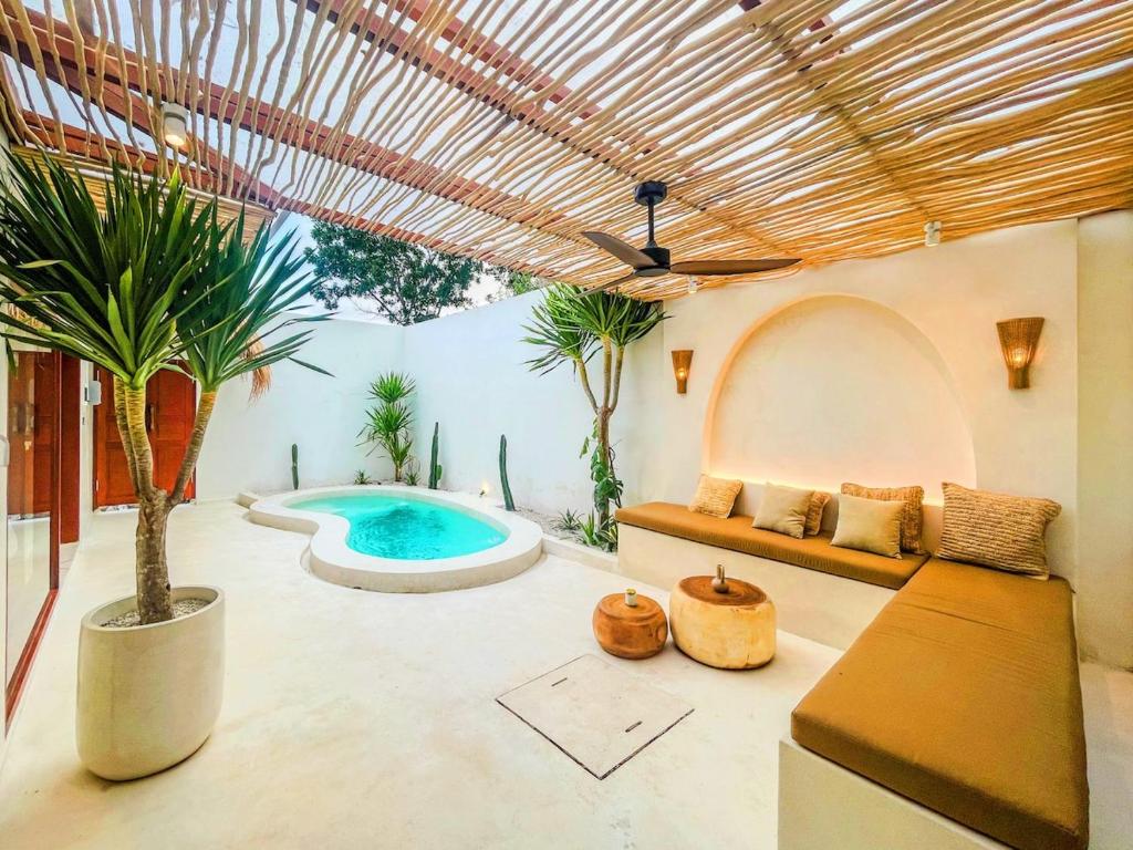 Mango Valley 4 Villa & Gym - Kuta Central Lombok, Kuta Lombok (updated ...