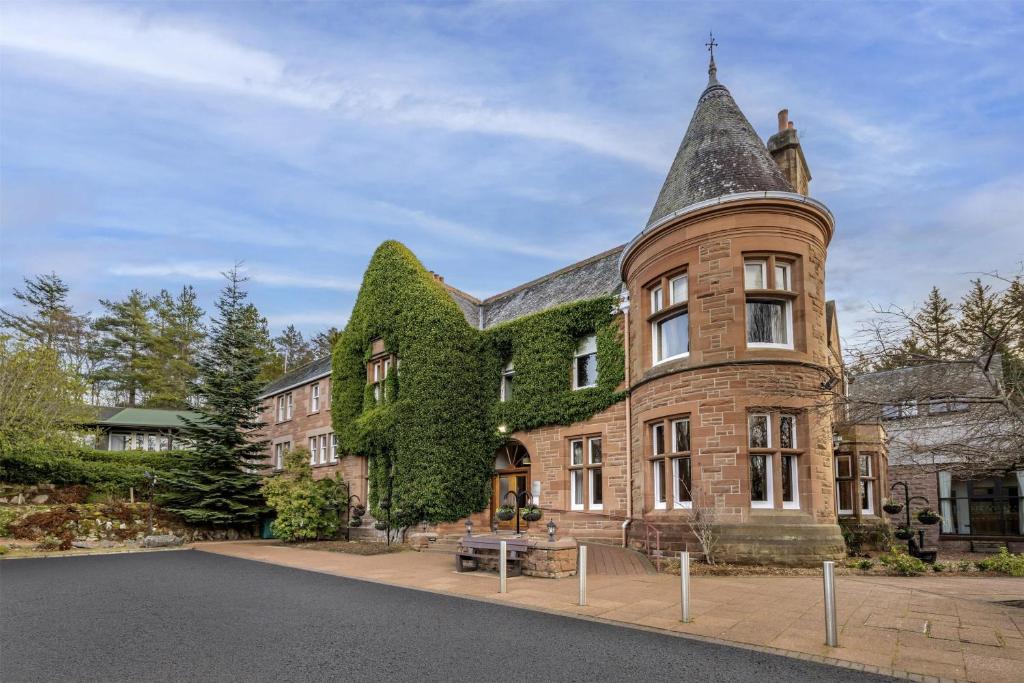 Hilton Grand Vacations Club Craigendarroch Suites Scotland, Ballater ...