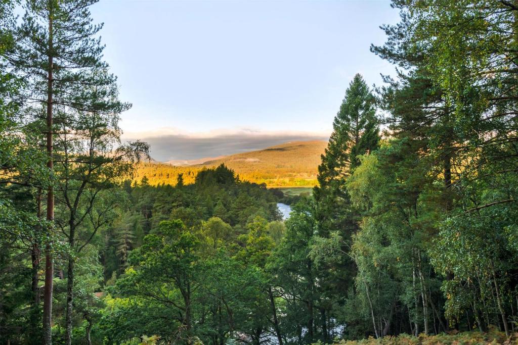 Hilton Grand Vacations Club Craigendarroch Suites Scotland, Ballater ...