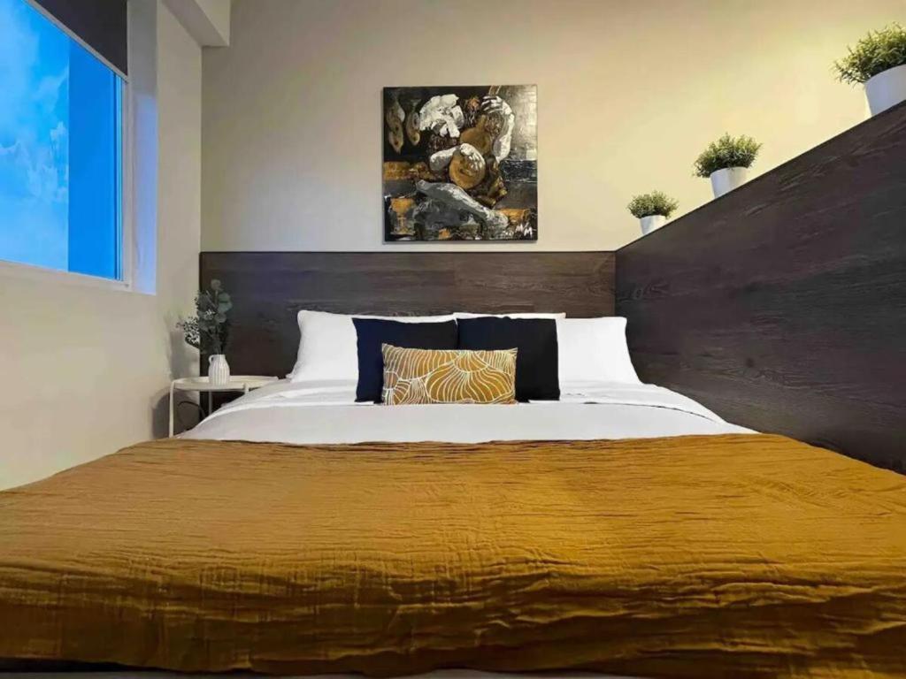 High Rise Studio by Cosher, Sofia (updated prices 2025)