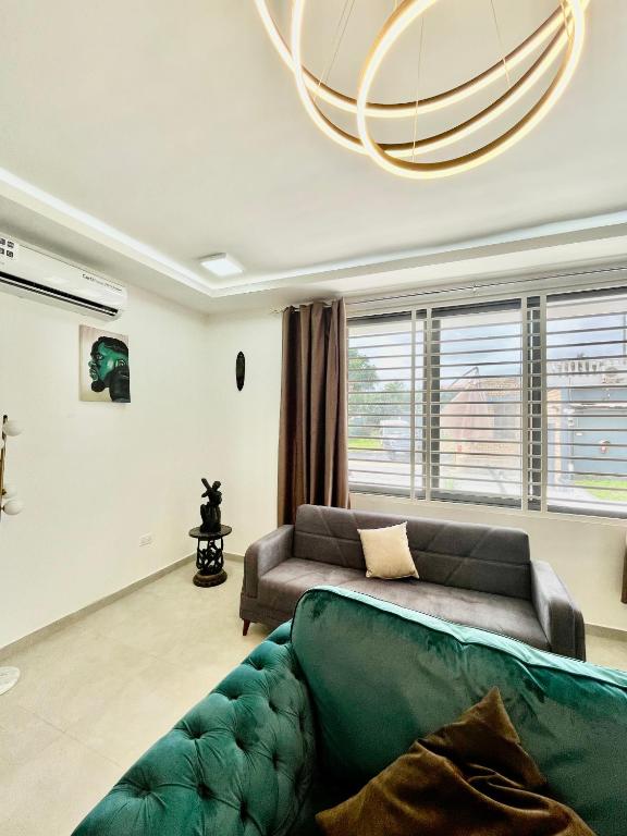 Aloe Gardens, Ashalebotwe (aktualisierte Preise für 2025)