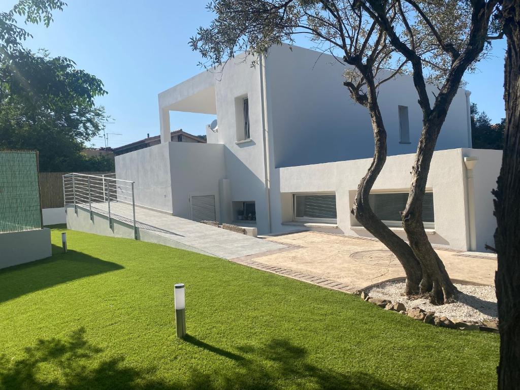 DOMO DE MARIA, San Teodoro (updated prices 2026)