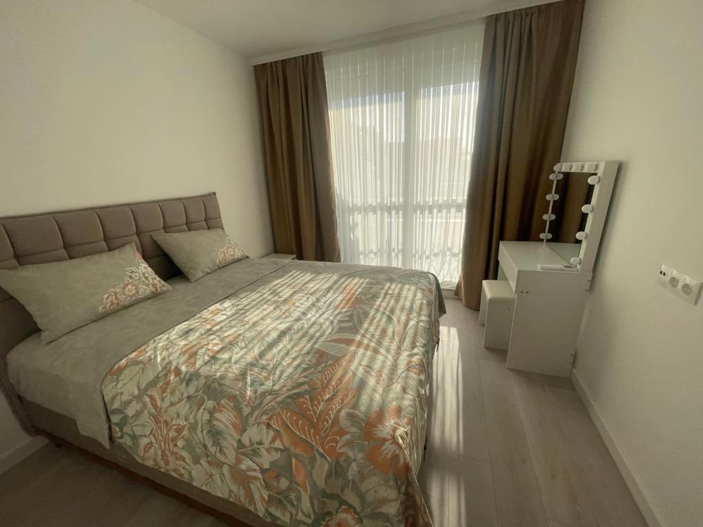 Family, Burgas (precios actualizados 2025)