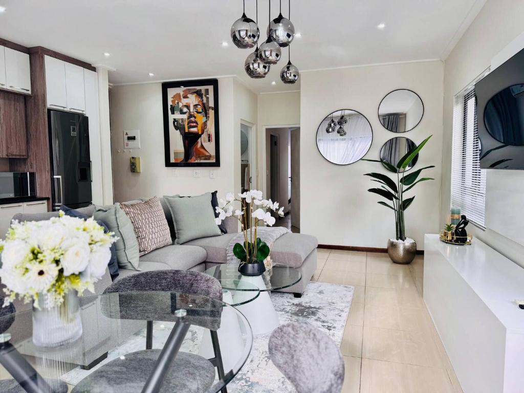 Apt 2 Bed in Stunning Golf Estate, Roodepoort (aktualisierte Preise für ...