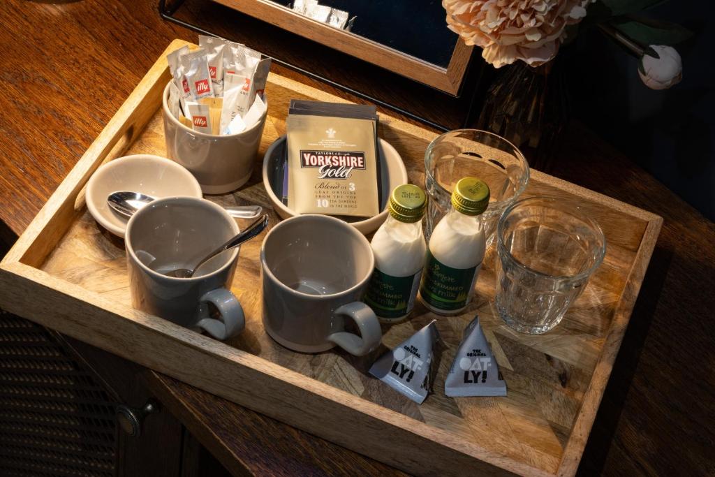 The Ragged Robin - A Heartwood Inn, Godalming (updated prices 2025)