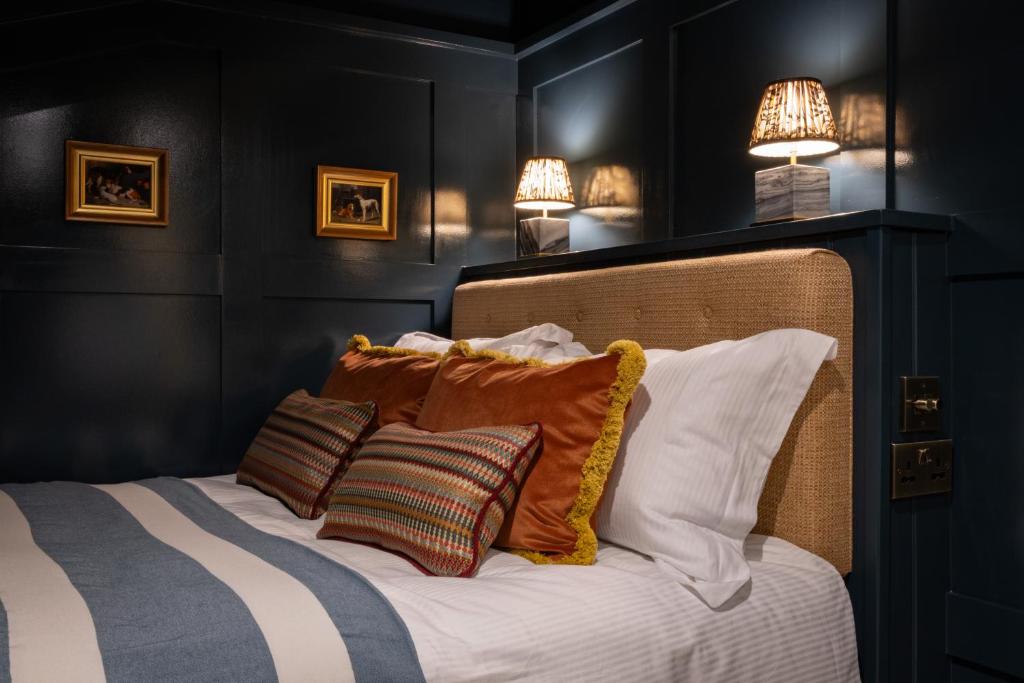 The Ragged Robin - A Heartwood Inn, Godalming (updated prices 2025)