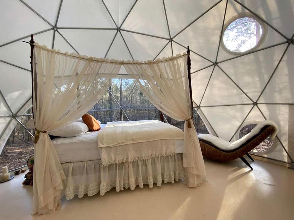 Unique Glamping Dome for Romantic Getaway by Lake Oconee in Georgia ...