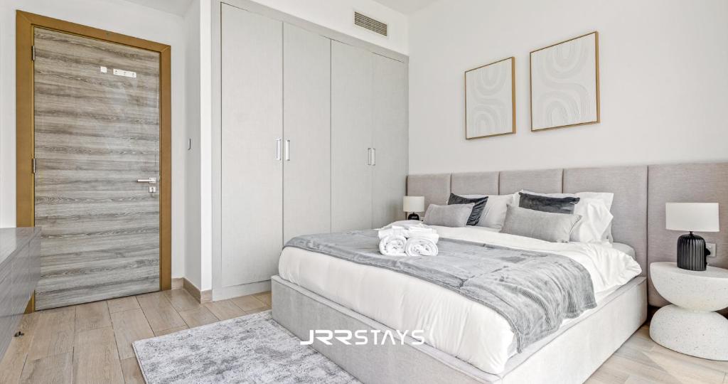 Elegant Luxury 1BR - Modern Design - JVC, Dubai (updated prices 2026)