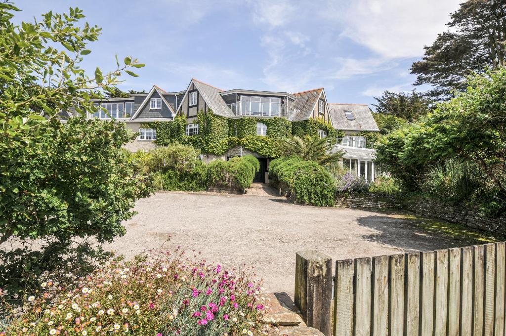 Bodare 8, Wadebridge (updated prices 2025)