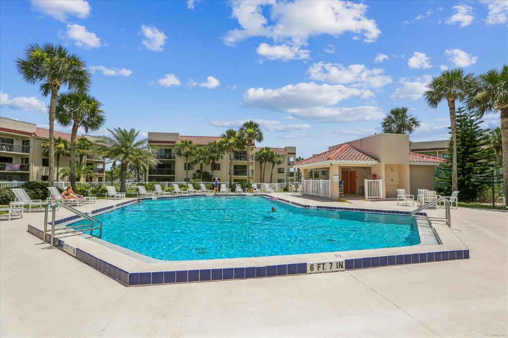 Ocean Village Club O33, St. Augustine (updated prices 2026)