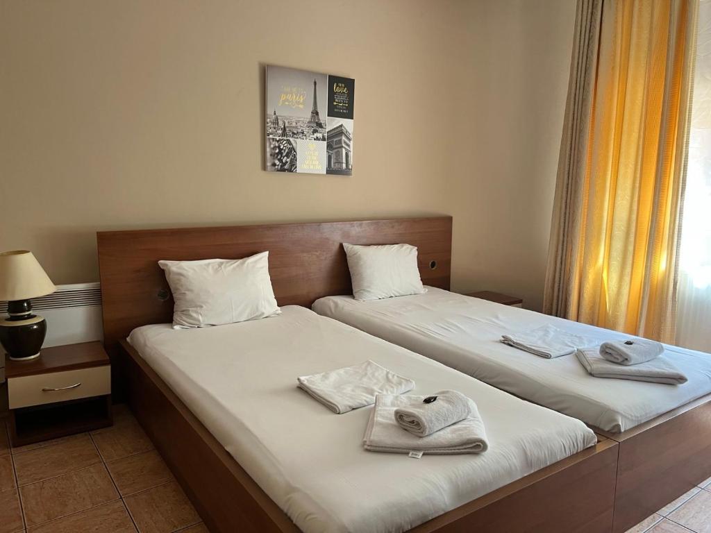 Family Hotel Square, Ruse (updated prices 2025)