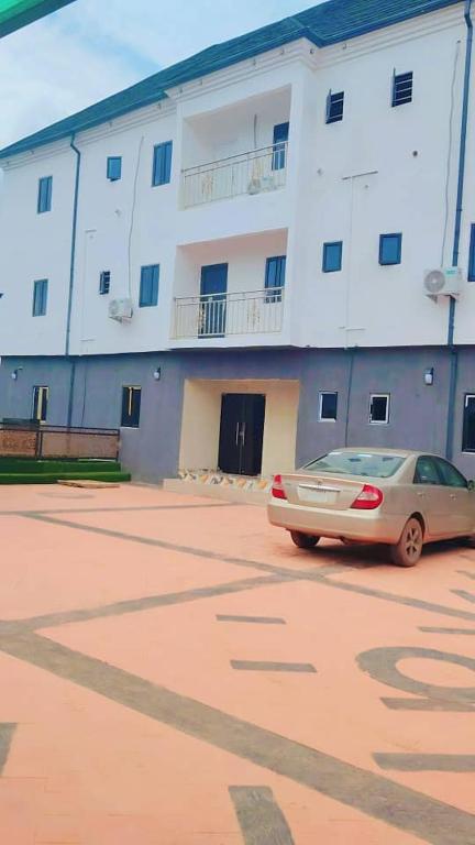 Lucky Best Hotel and Event Center, Iruekpen (precios actualizados 2026)