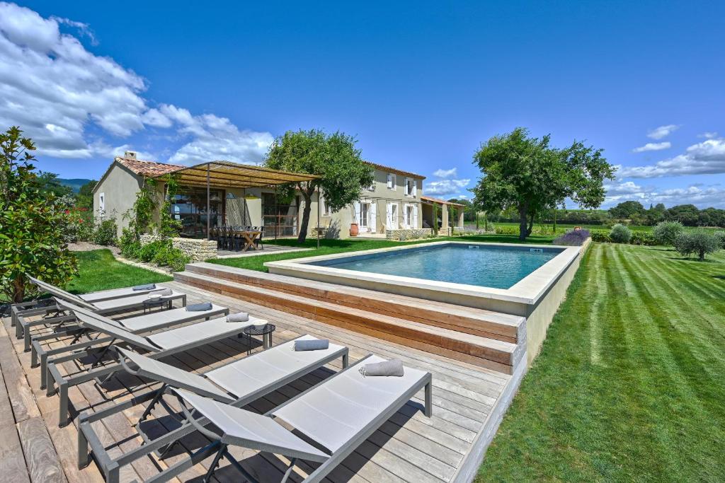 Villa Les Escapades d'Adrien, piscine, climatisation, Sannes (preços ...