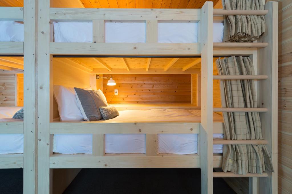 Moiwa Lodge, Niseko (updated prices 2025)