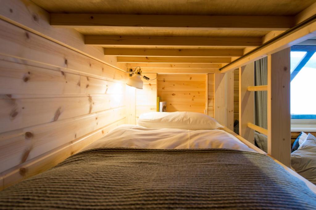 Moiwa Lodge, Niseko (updated prices 2025)